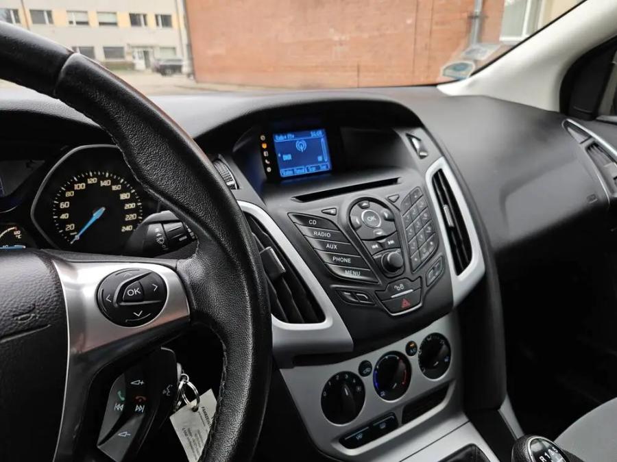 Blue Ford Focus 2012 in Jekabpils, with an engine capacity of 1.60 L and mileage of 276 thousand km for 4590 €, photo 27 on AUTOMOTO.COM.LV