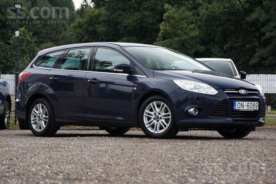 Blue Ford Focus 2012 in Riga, with an engine capacity of 1.60 L and mileage of 307 thousand km for 2990 €, photo 3 on AUTOMOTO.COM.LV