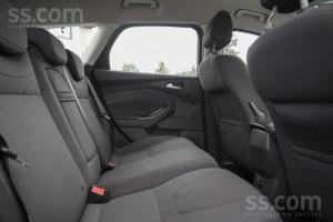 Blue Ford Focus 2012 in Riga, with an engine capacity of 1.60 L and mileage of 307 thousand km for 2990 €, photo 12 on AUTOMOTO.COM.LV