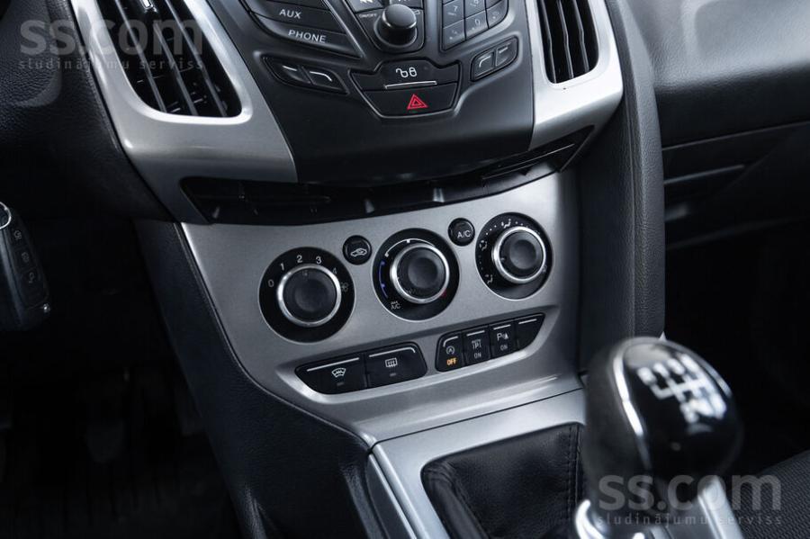 Zils Ford Focus 2012 Tukums, ar dzinēja tilpumu 1.60 L un nobraukumu 0 tūkst. km par 3850 €, foto 12 vietnē AUTOMOTO.COM.LV