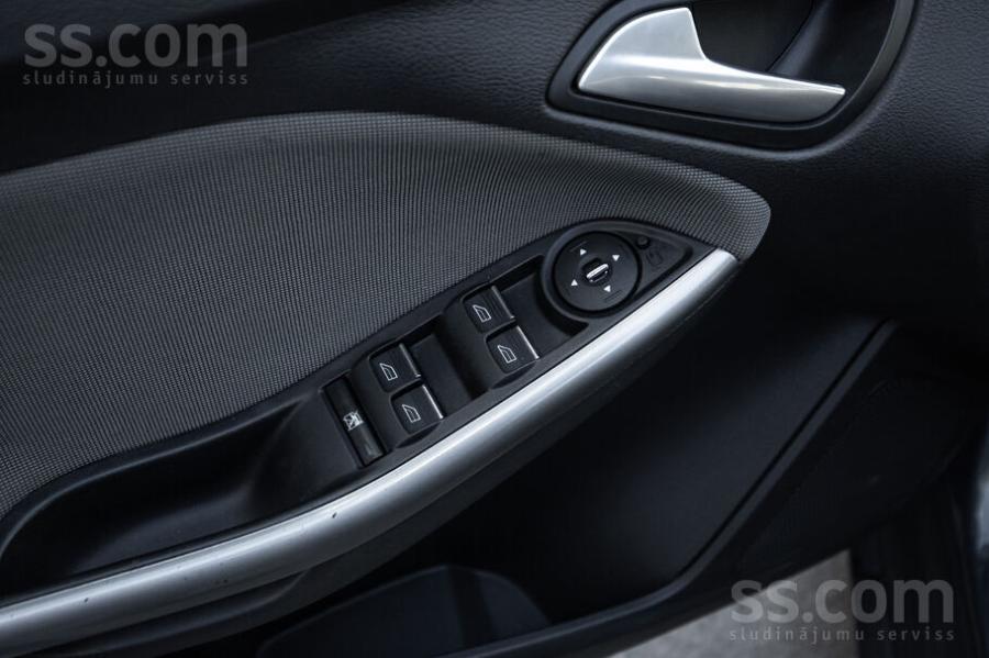Zils Ford Focus 2012 Tukums, ar dzinēja tilpumu 1.60 L un nobraukumu 0 tūkst. km par 3850 €, foto 15 vietnē AUTOMOTO.COM.LV