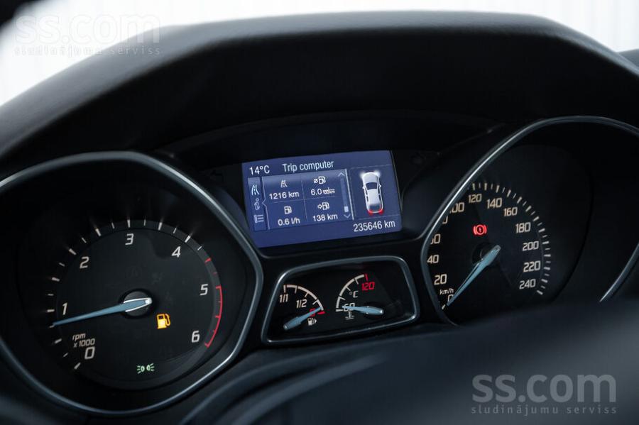 Zils Ford Focus 2012 Tukums, ar dzinēja tilpumu 1.60 L un nobraukumu 0 tūkst. km par 3850 €, foto 19 vietnē AUTOMOTO.COM.LV