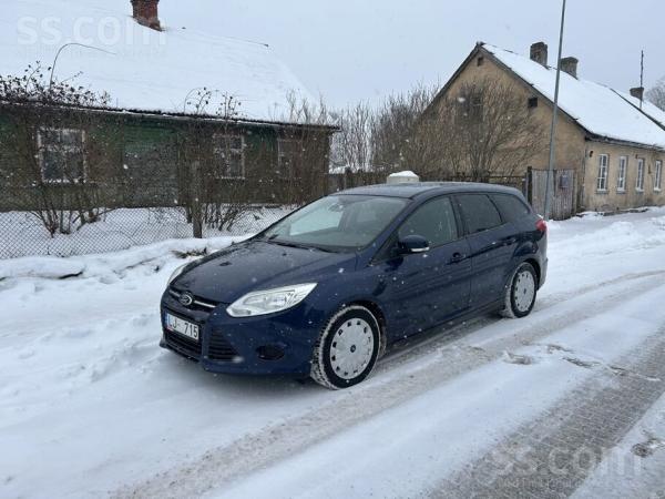 Blue Ford Focus 2013 in Kuldiga, with an engine capacity of 1.60 L and mileage of 286 thousand km for 3550 €, photo 1 on AUTOMOTO.COM.LV