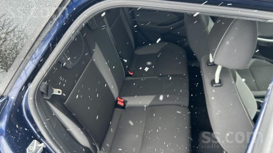 Синий Форд Фокус 2013 в Кулдига, объемом двигателя 1.60 л и пробегом 286 тыс. км за 3550 €, фото 7 на AUTOMOTO.COM.LV