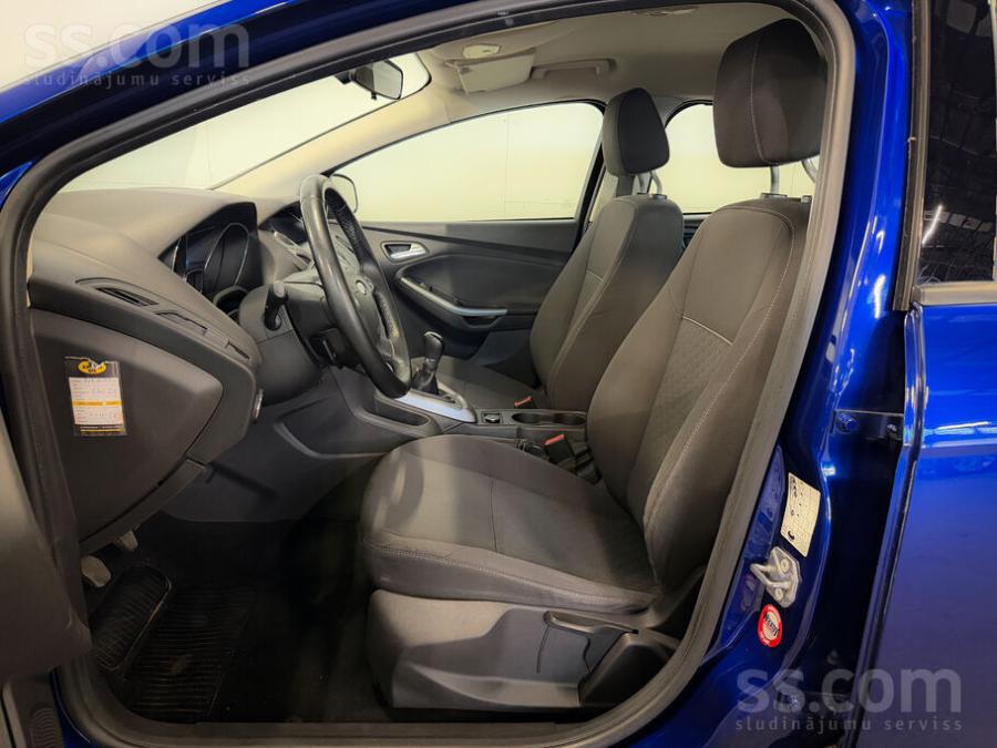 Blue Ford Focus 2013 in Jurmala, with an engine capacity of 1.00 L and mileage of 210 thousand km for 3990 €, photo 15 on AUTOMOTO.COM.LV