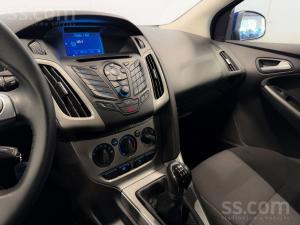 Blue Ford Focus 2013 in Jurmala, with an engine capacity of 1.00 L and mileage of 210 thousand km for 3990 €, photo 17 on AUTOMOTO.COM.LV