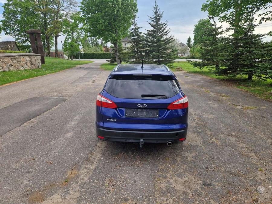 Blue Ford Focus 2013 in Silute, with an engine capacity of 2.00 L and mileage of 125 thousand km for 4100 €, photo 7 on AUTOMOTO.COM.LV