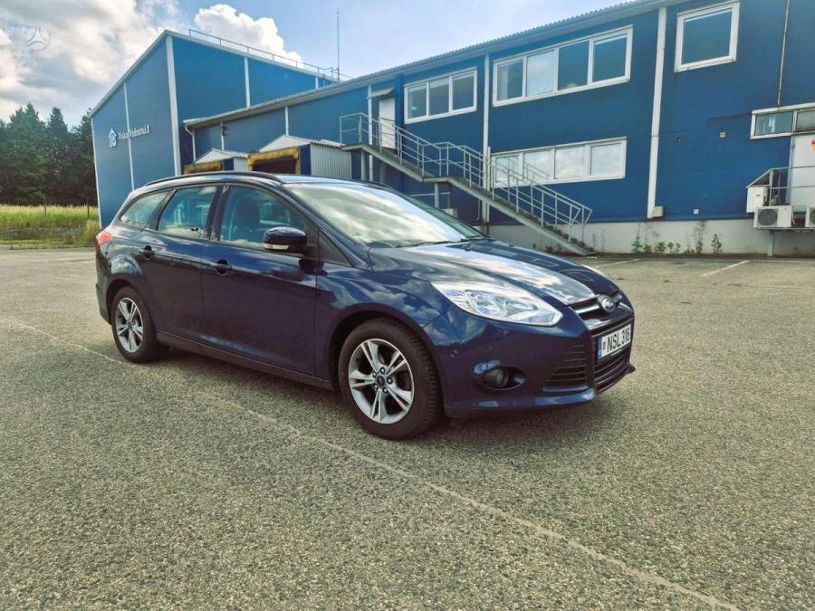 Blue Ford Focus 2013 in Vilnius, with an engine capacity of 1.00 L and mileage of 85 thousand km for 3450 €, photo 3 on AUTOMOTO.COM.LV