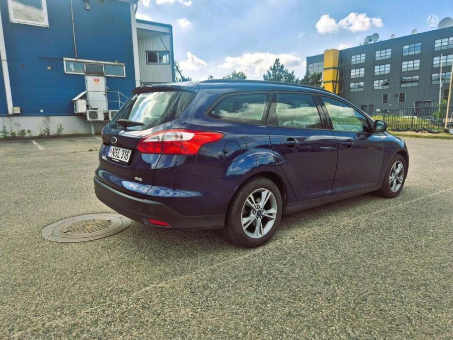 Blue Ford Focus 2013 in Vilnius, with an engine capacity of 1.00 L and mileage of 85 thousand km for 3450 €, photo 7 on AUTOMOTO.COM.LV
