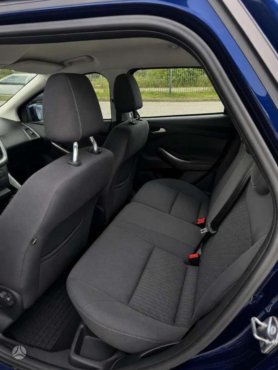 Blue Ford Focus 2013 in Vilnius, with an engine capacity of 1.00 L and mileage of 85 thousand km for 3450 €, photo 13 on AUTOMOTO.COM.LV
