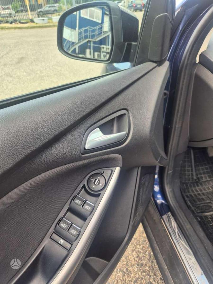 Blue Ford Focus 2013 in Vilnius, with an engine capacity of 1.00 L and mileage of 85 thousand km for 3450 €, photo 18 on AUTOMOTO.COM.LV