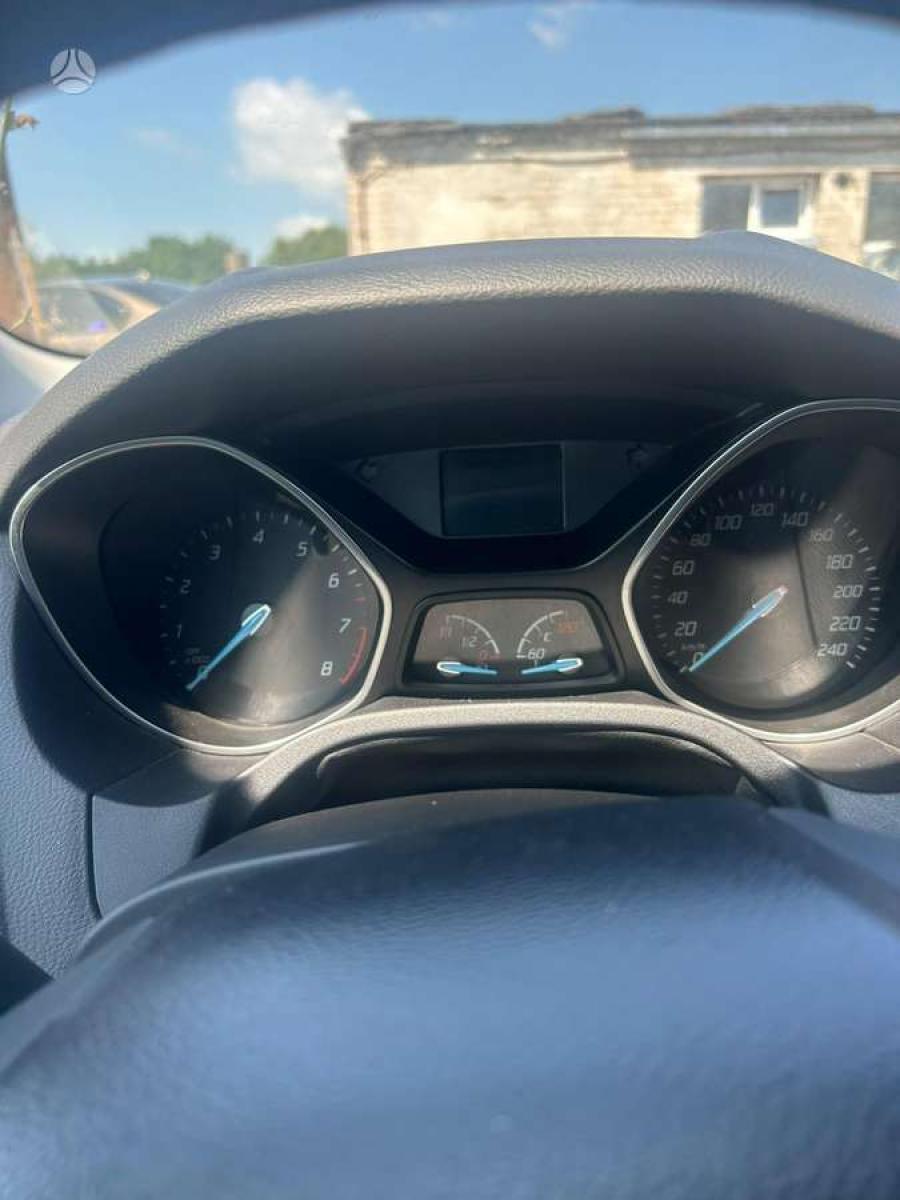 Blue Ford Focus 2013 in Vilnius, with an engine capacity of 1.00 L and mileage of 0 thousand km for 3130 €, photo 11 on AUTOMOTO.COM.LV