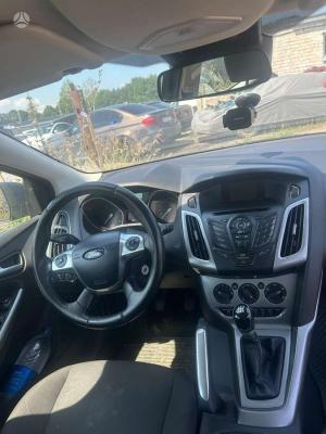 Blue Ford Focus 2013 in Vilnius, with an engine capacity of 1.00 L and mileage of 0 thousand km for 3130 €, photo 12 on AUTOMOTO.COM.LV