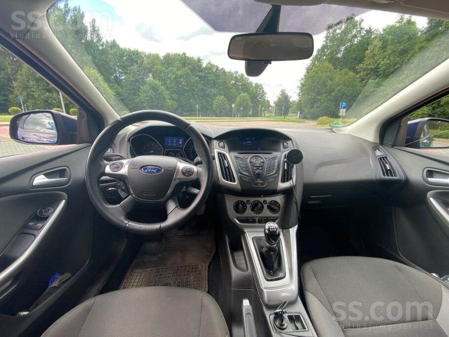 Blue Ford Focus 2013 in Riga, with an engine capacity of 1.00 L and mileage of 212 thousand km for 3200 €, photo 5 on AUTOMOTO.COM.LV