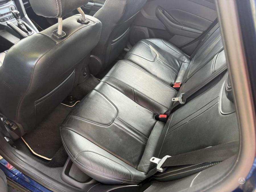 Zils Ford Focus 2013 Kauņa, ar dzinēja tilpumu 1.56 L un nobraukumu 231 tūkst. km par 3350 €, foto 8 vietnē AUTOMOTO.COM.LV