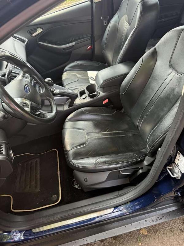 Blue Ford Focus 2013 in Kaunas, with an engine capacity of 1.56 L and mileage of 231 thousand km for 3350 €, photo 9 on AUTOMOTO.COM.LV