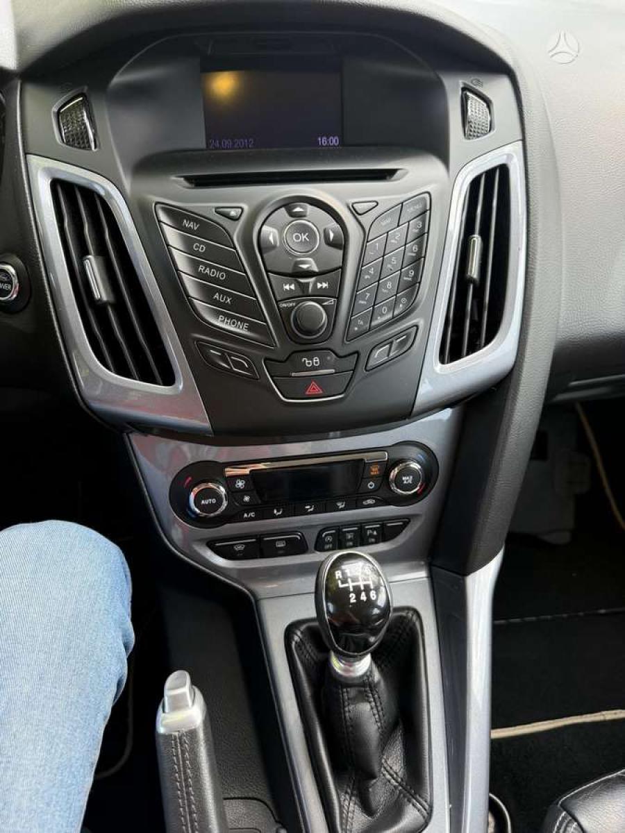 Zils Ford Focus 2013 Kauņa, ar dzinēja tilpumu 1.56 L un nobraukumu 231 tūkst. km par 3350 €, foto 11 vietnē AUTOMOTO.COM.LV