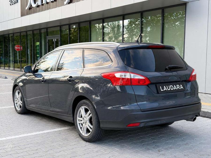 Zils Ford Focus 2013 Viļņa, ar dzinēja tilpumu 2.00 L un nobraukumu 248 tūkst. km par 4400 €, foto 8 vietnē AUTOMOTO.COM.LV