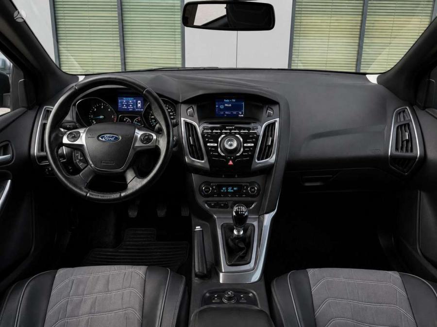 Zils Ford Focus 2013 Viļņa, ar dzinēja tilpumu 2.00 L un nobraukumu 248 tūkst. km par 4400 €, foto 14 vietnē AUTOMOTO.COM.LV