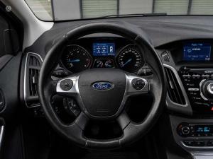 Zils Ford Focus 2013 Viļņa, ar dzinēja tilpumu 2.00 L un nobraukumu 248 tūkst. km par 4400 €, foto 18 vietnē AUTOMOTO.COM.LV