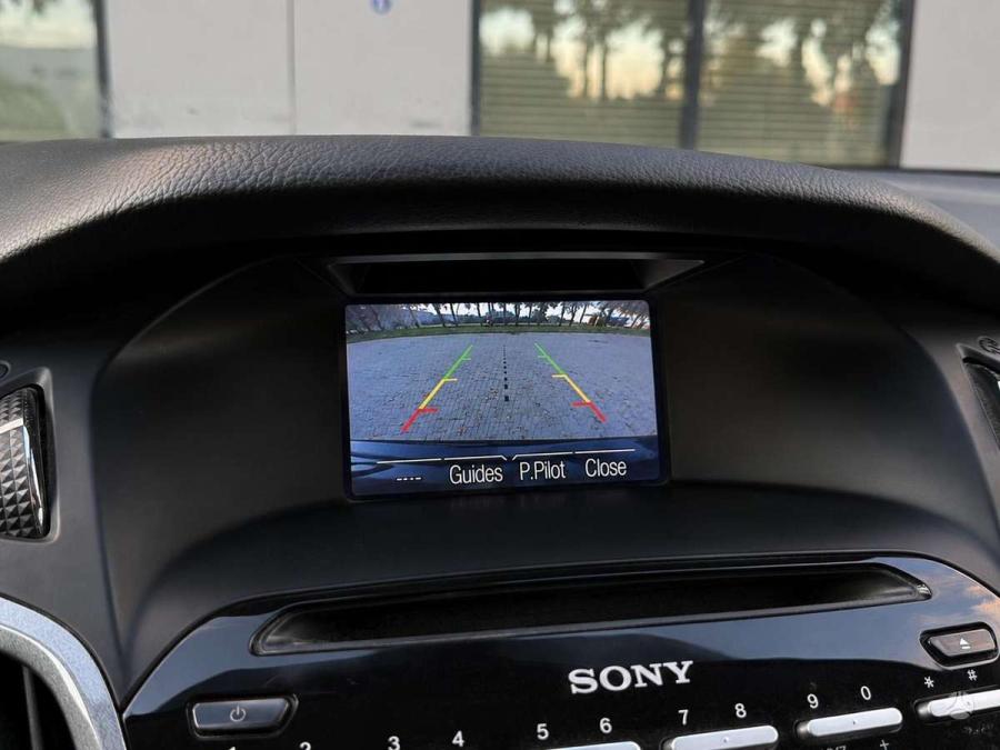 Zils Ford Focus 2013 Viļņa, ar dzinēja tilpumu 2.00 L un nobraukumu 248 tūkst. km par 4400 €, foto 21 vietnē AUTOMOTO.COM.LV