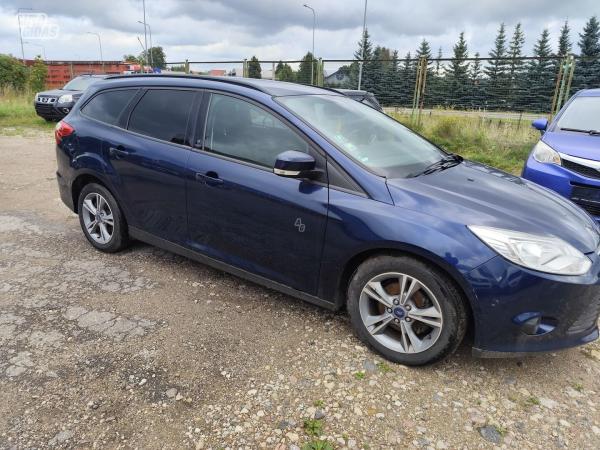 Ford Focus 2013 Utena vietnē Zils Ford Focus 2013 Utena, ar dzinēja tilpumu 1.60 L un nobraukumu 230 tūkst. km par 3300 €, foto 5 vietnē AUTOMOTO.COM.LV