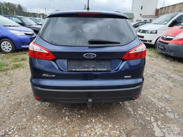 Ford Focus 2013 Utena vietnē Zils Ford Focus 2013 Utena, ar dzinēja tilpumu 1.60 L un nobraukumu 230 tūkst. km par 3300 €, foto 9 vietnē AUTOMOTO.COM.LV