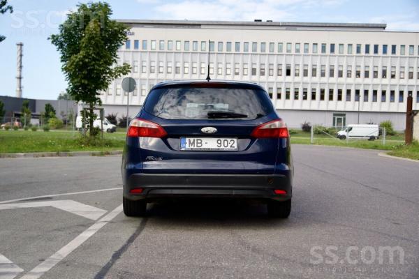 Ford Focus 2013 Rīga vietnē Zils Ford Focus 2013 Rīga, ar dzinēja tilpumu 1.60 L un nobraukumu 0 tūkst. km par 950 €, foto 6 vietnē AUTOMOTO.COM.LV