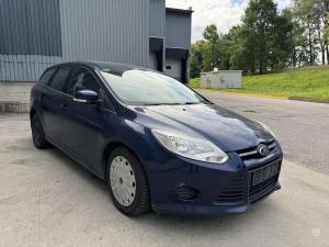 Blue Ford Focus 2013 in Alytus, with an engine capacity of 1.60 L and mileage of 244 thousand km for 2750 €, photo 3 on AUTOMOTO.COM.LV