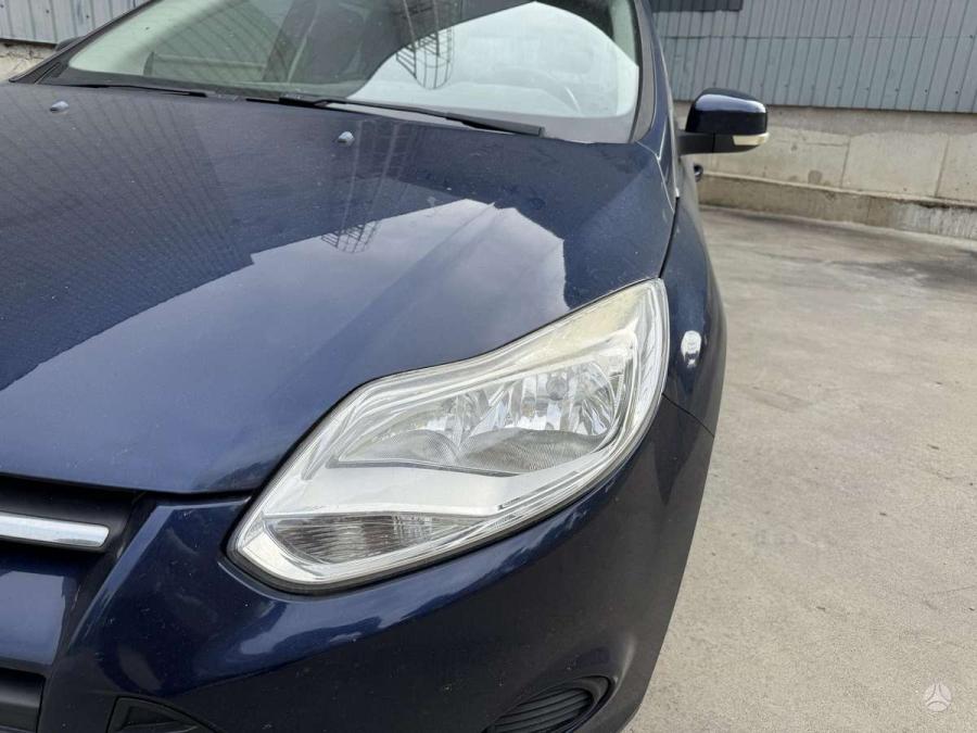Blue Ford Focus 2013 in Alytus, with an engine capacity of 1.60 L and mileage of 244 thousand km for 2750 €, photo 22 on AUTOMOTO.COM.LV