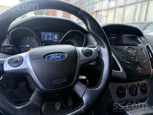 Форд Фокус 2013 в Рига на AUTOMOTO.COM.LV Синий Форд Фокус 2013 в Рига, объемом двигателя 1.60 л и пробегом 393 тыс. км за 1850 €, фото 8 на AUTOMOTO.COM.LV