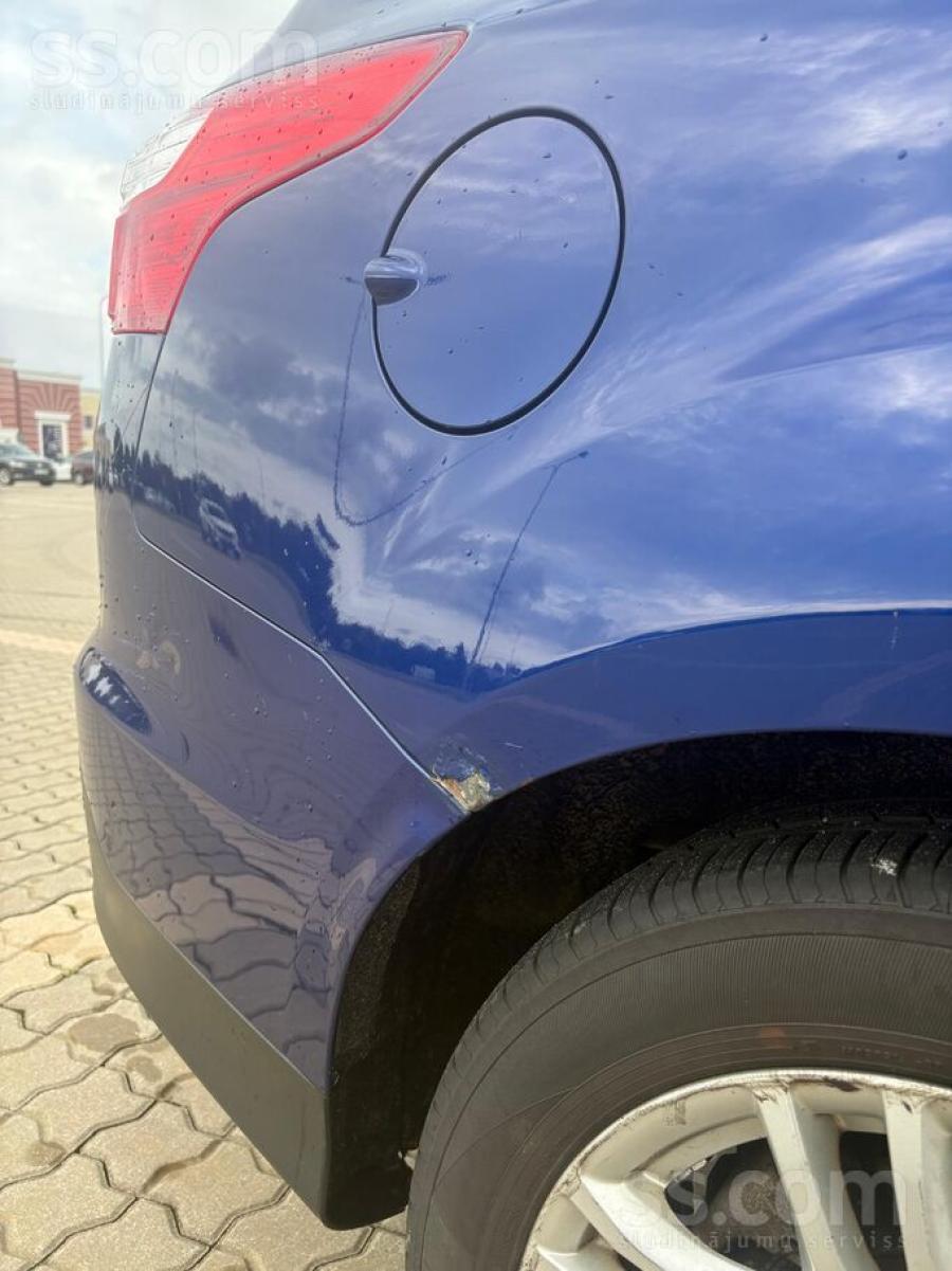 Zils Ford Focus 2013 Rīga, ar dzinēja tilpumu 1.00 L un nobraukumu 296 tūkst. km par 3175 €, foto 8 vietnē AUTOMOTO.COM.LV