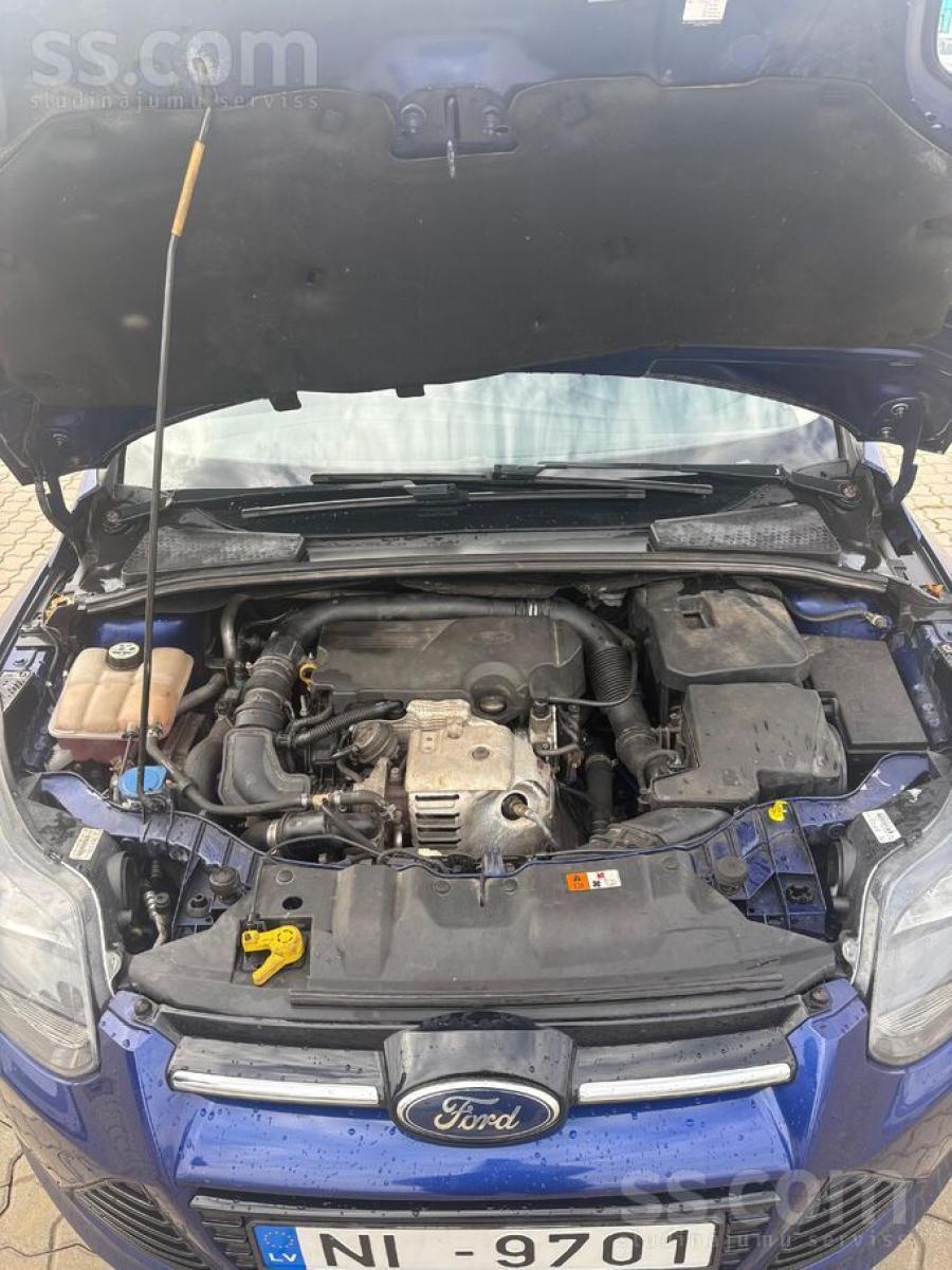 Zils Ford Focus 2013 Rīga, ar dzinēja tilpumu 1.00 L un nobraukumu 296 tūkst. km par 3175 €, foto 10 vietnē AUTOMOTO.COM.LV