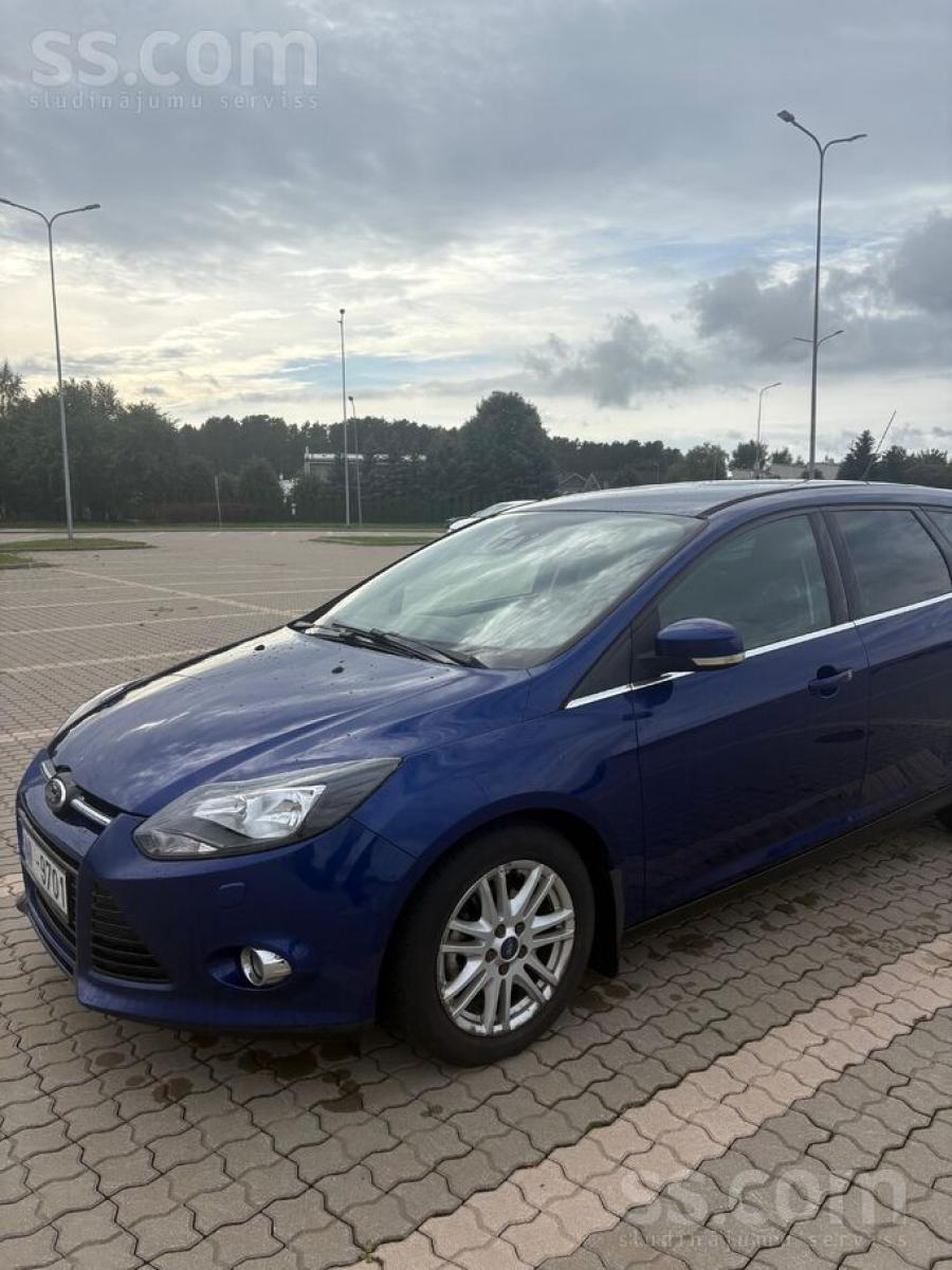 Zils Ford Focus 2013 Rīga, ar dzinēja tilpumu 1.00 L un nobraukumu 296 tūkst. km par 3175 €, foto 12 vietnē AUTOMOTO.COM.LV