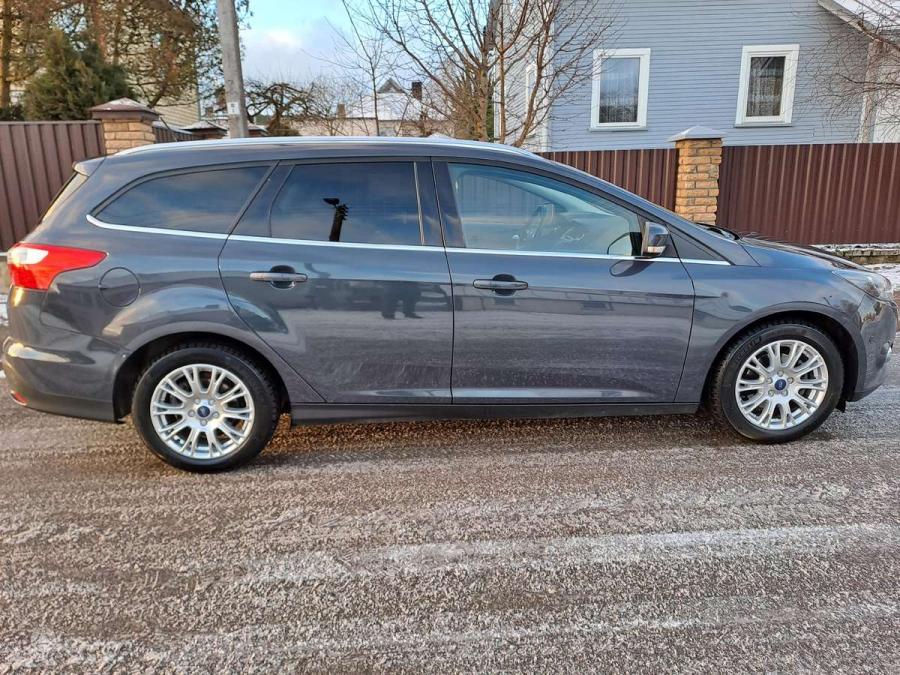 Blue Ford Focus 2014 in Prienai, with an engine capacity of 1.00 L and mileage of 194 thousand km for 3200 €, photo 18 on AUTOMOTO.COM.LV