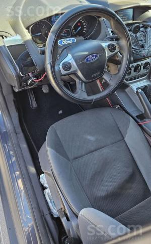 Zils Ford Focus 2014 Rīga, ar dzinēja tilpumu 1.60 L un nobraukumu 515 tūkst. km par 2300 €, foto 4 vietnē AUTOMOTO.COM.LV