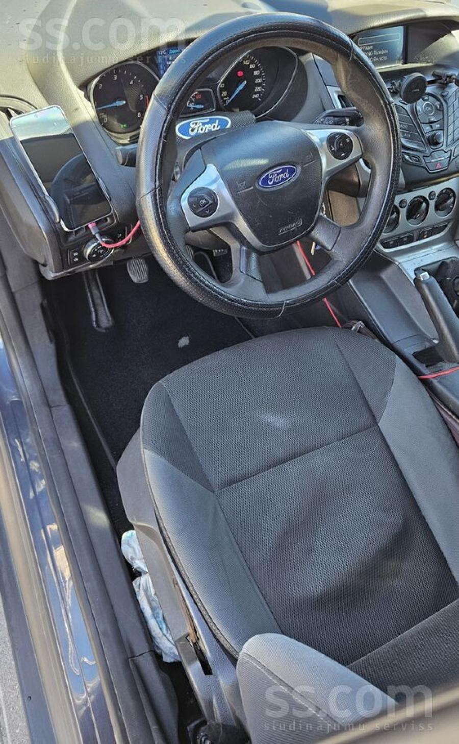 Zils Ford Focus 2014 Rīga, ar dzinēja tilpumu 1.60 L un nobraukumu 515 tūkst. km par 2300 €, foto 4 vietnē AUTOMOTO.COM.LV