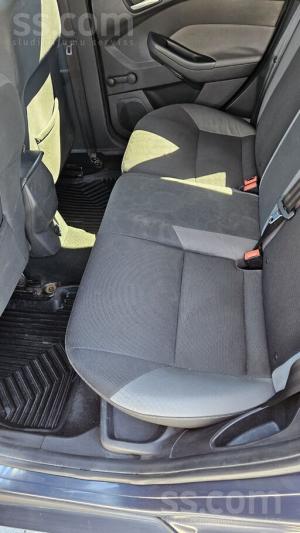 Zils Ford Focus 2014 Rīga, ar dzinēja tilpumu 1.60 L un nobraukumu 515 tūkst. km par 2300 €, foto 11 vietnē AUTOMOTO.COM.LV