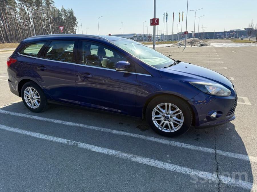 Blue Ford Focus 2014 in Riga, with an engine capacity of 1.60 L and mileage of 217 thousand km for 4650 €, photo 5 on AUTOMOTO.COM.LV
