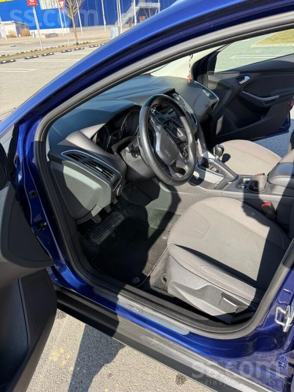 Blue Ford Focus 2014 in Riga, with an engine capacity of 1.60 L and mileage of 217 thousand km for 4650 €, photo 5 on AUTOMOTO.COM.LV