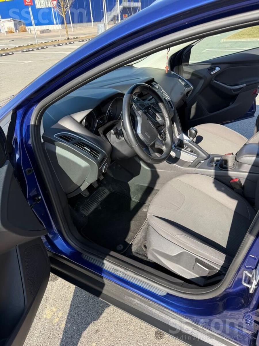 Blue Ford Focus 2014 in Riga, with an engine capacity of 1.60 L and mileage of 217 thousand km for 4650 €, photo 6 on AUTOMOTO.COM.LV