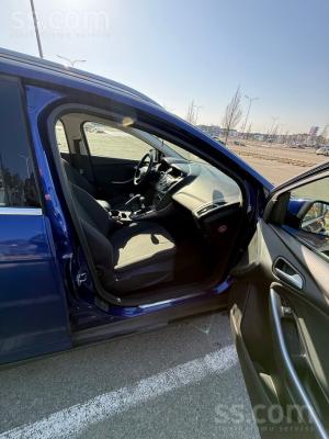 Blue Ford Focus 2014 in Riga, with an engine capacity of 1.60 L and mileage of 217 thousand km for 4650 €, photo 7 on AUTOMOTO.COM.LV