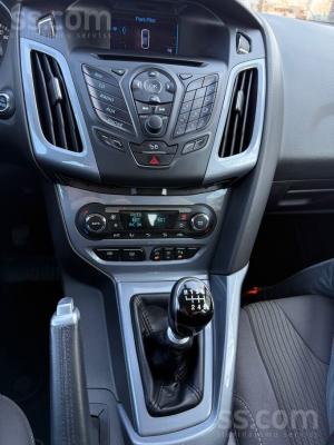 Blue Ford Focus 2014 in Riga, with an engine capacity of 1.60 L and mileage of 217 thousand km for 4650 €, photo 12 on AUTOMOTO.COM.LV