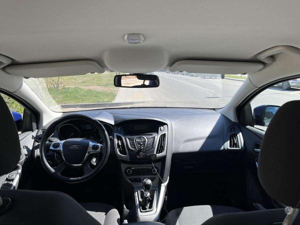Zils Ford Focus 2014 Viļņa, ar dzinēja tilpumu 1.00 L un nobraukumu 213 tūkst. km par 3100 €, foto 5 vietnē AUTOMOTO.COM.LV