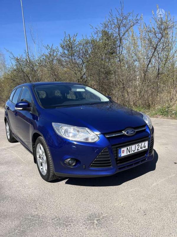 Zils Ford Focus 2014 Viļņa, ar dzinēja tilpumu 1.00 L un nobraukumu 213 tūkst. km par 3100 €, foto 6 vietnē AUTOMOTO.COM.LV