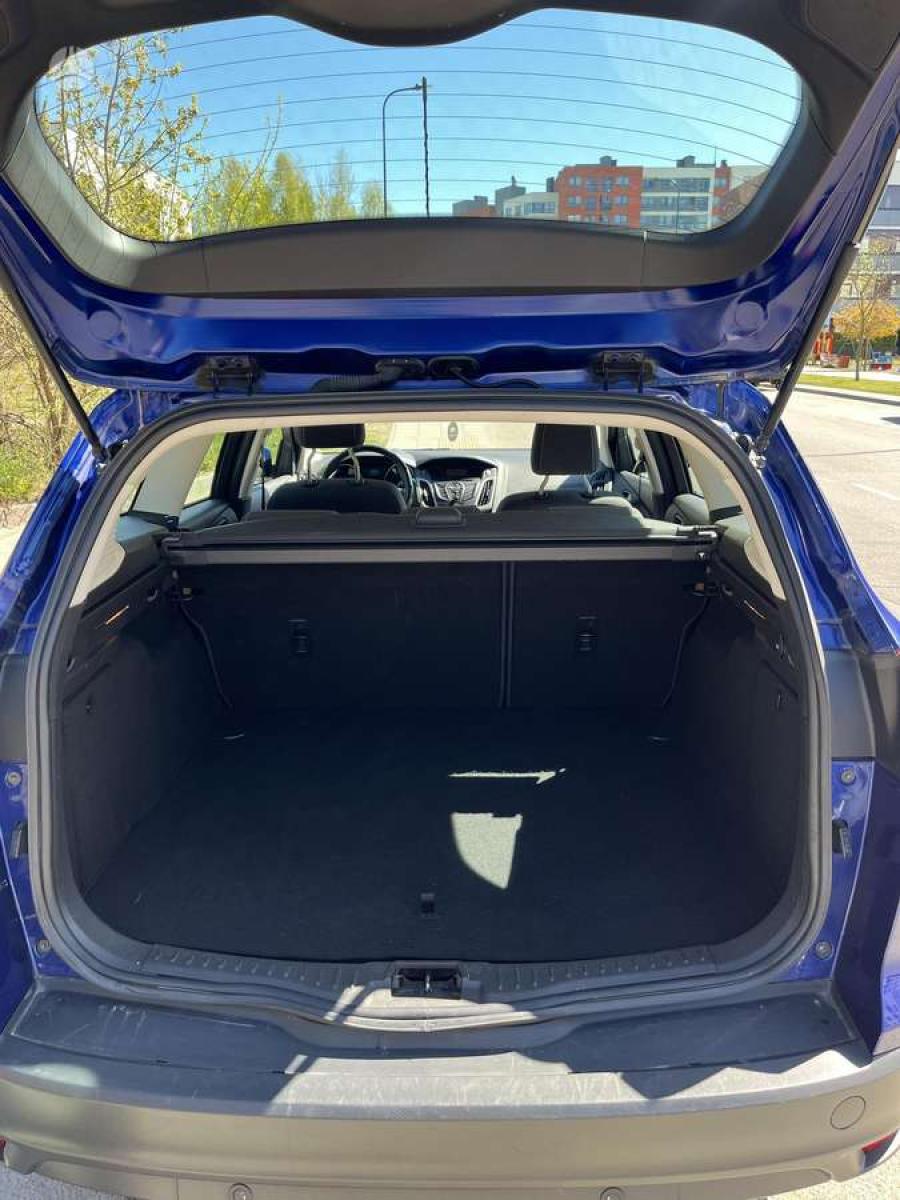 Синий Форд Фокус 2014 в Вильнюс, объемом двигателя 1.00 л и пробегом 213 тыс. км за 3100 €, фото 10 на AUTOMOTO.COM.LV