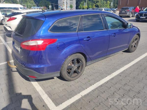 Zils Ford Focus 2014 Rīga, ar dzinēja tilpumu 1.60 L un nobraukumu 299 tūkst. km par 1900 €, foto 1 vietnē AUTOMOTO.COM.LV