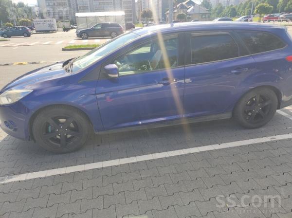 Zils Ford Focus 2014 Rīga, ar dzinēja tilpumu 1.60 L un nobraukumu 299 tūkst. km par 1900 €, foto 5 vietnē AUTOMOTO.COM.LV