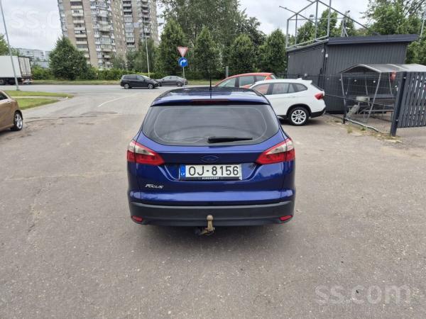Blue Ford Focus 2014 in Riga, with an engine capacity of 1.60 L and mileage of 299 thousand km for 1390 €, photo 6 on AUTOMOTO.COM.LV