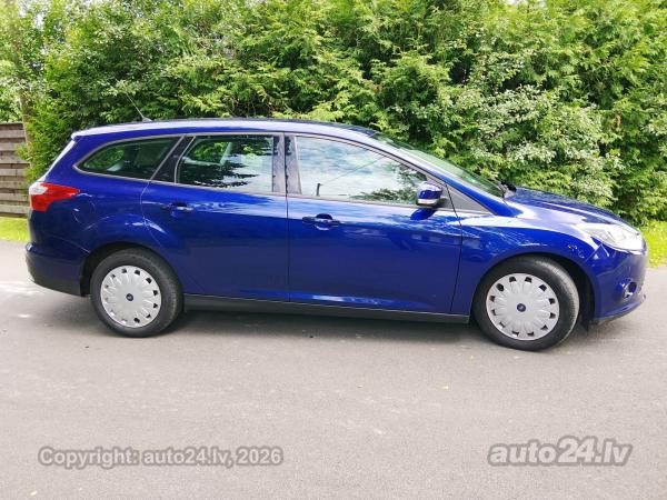 Blue Ford Focus 2014 in Paide, with an engine capacity of 1.60 L and mileage of 176 thousand km for 5900 €, photo 4 on AUTOMOTO.COM.LV